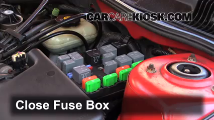 Control de fusible quemado en Pontiac Grand Am 1999-2005 - 2003 Pontiac ...