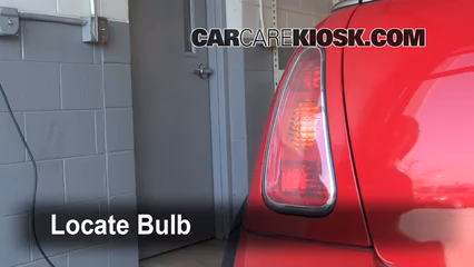 Rear Turn Signal Replacement on a 2004 Mini Cooper S 1.6L 4 Cyl ...