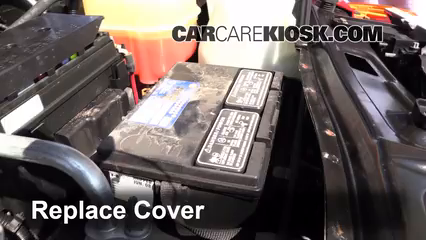 Battery Replacement: 2002-2007 Saturn Vue - 2003 Saturn Vue 2.2L 4 Cyl.