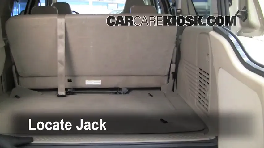 How To Jack Up a 2005 Ford Excursion Limited 6.8L V10