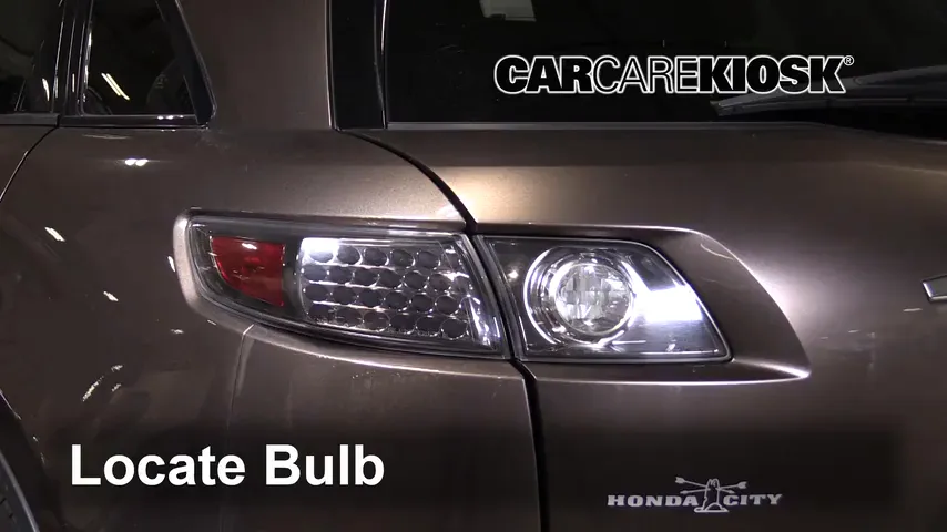 Reverse Light Replacement 2005 Infiniti FX35 3.5L V6