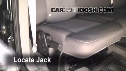 How To Jack Up a 2006 Ford F-150 XLT 5.4L V8 Extended Cab Pickup (4 Door)