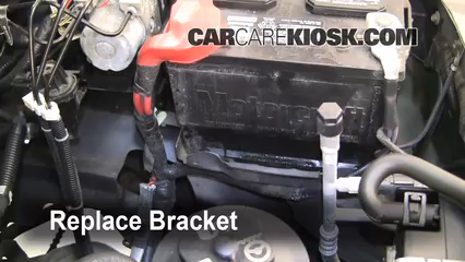 Cambio de batería de Ford Ranger 2006-2011 - 2008 Ford Ranger XL 2.3L 4 ...