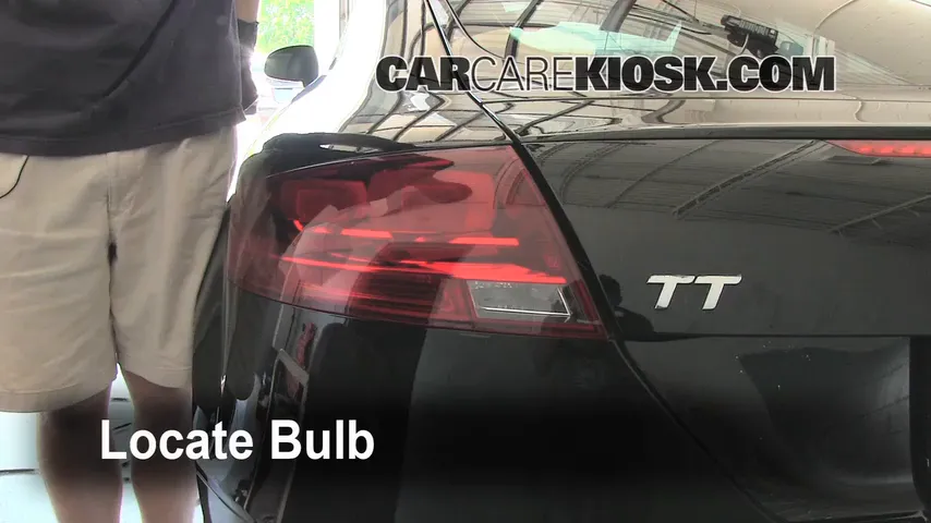 Rear Turn Signal Replacement on a 2008 Audi TT Quattro 3.2L V6 Coupe