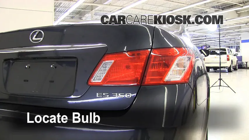 Brake Light Replacement: 2007 Lexus ES350 3.5L V6