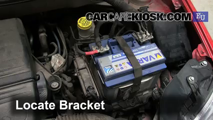 Cambio de batería de Fiat Panda 2003-2012 - 2010 Fiat Panda Active 1.2L ...