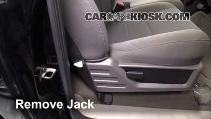 How To Jack Up a 2008 Ford F-350 Super Duty XL 6.4L V8 Turbo Diesel ...