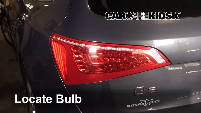 Rear Turn Signal Replacement on a 2011 Audi Q5 Premium Plus 2.0L 4 Cyl ...