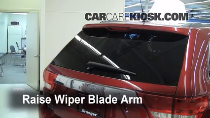 Rear Windshield Wiper Blade Change: 2011 Jeep Grand Cherokee Laredo 3.6L V6