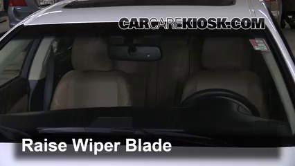 Front Windshield Wiper Blade Change: 2013 Lexus GS350 3.5L V6