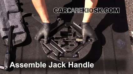 2011-2016 Chevrolet Cruze Jack Up How To - 2014 Chevrolet Cruze LS 1.8L ...