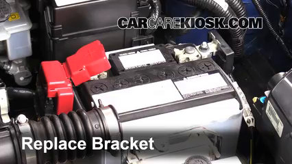 Battery Replacement: 2014-2019 Nissan Versa Note - 2015 Nissan Versa ...