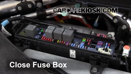 Control de fusible quemado en Tesla S 2012-2019 - 2017 Tesla S 90D Electric