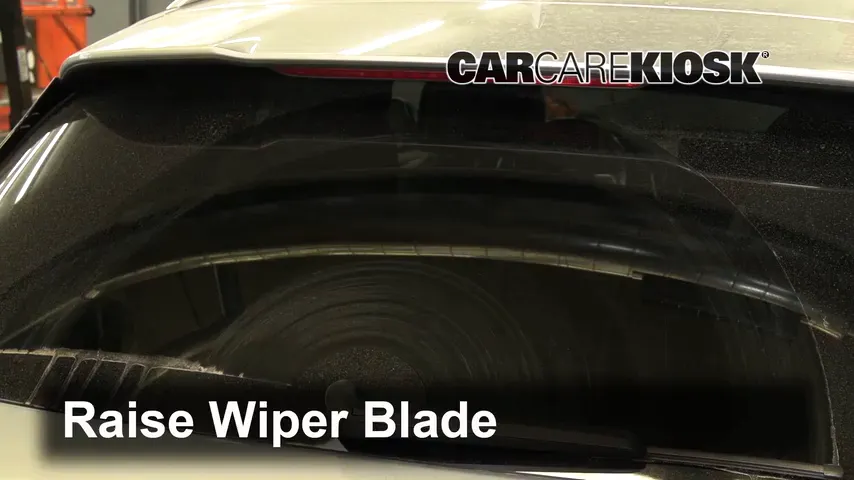 Rear Windshield Wiper Blade Change: 2018 Audi SQ5 Prestige 3.0L V6 Turbo
