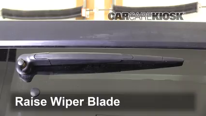 Rear Windshield Wiper Blade Change: 2018 Jeep Wrangler JK Unlimited ...
