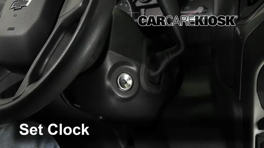 How to Set the Clock / Change Time on a 2019 Chevrolet Silverado 1500 ...