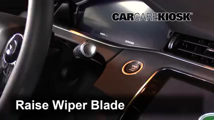 Front Windshield Wiper Blade Change: 2020 Land Rover Range Rover Evoque ...