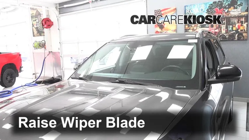 Front Windshield Wiper Blade Change: 2022 Ford Explorer Limited Hybrid ...